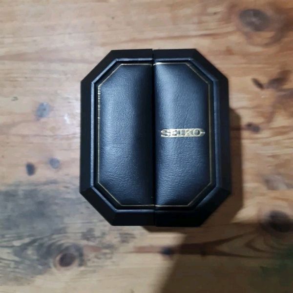 Genuine Seiko Black Display Case only Used. See Description And Photos ...