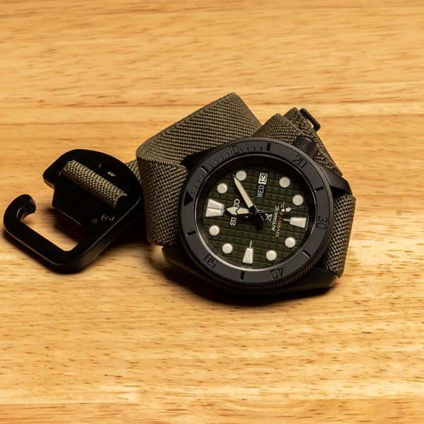 [WTS] My tactical drinking watch build. With the new Seiko SRPE05 dial ...