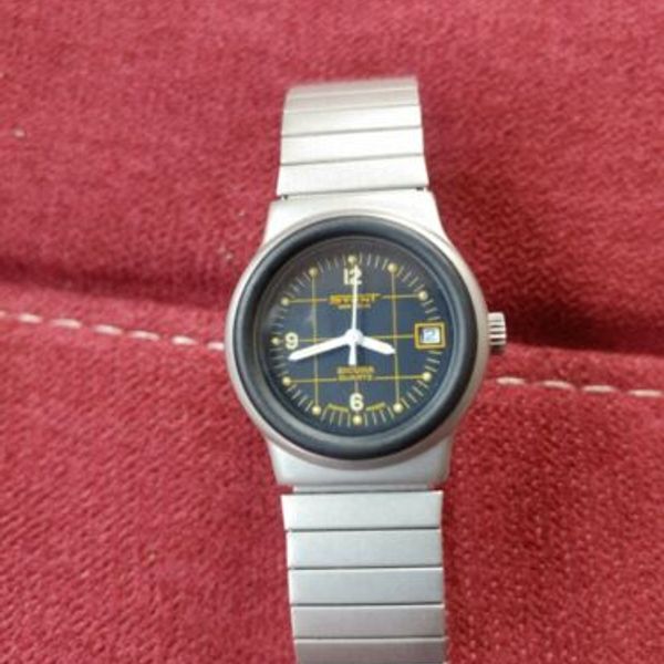 Sicura Quartz Swiss Made Stunt Watch Military? By Breitling 8501 ...