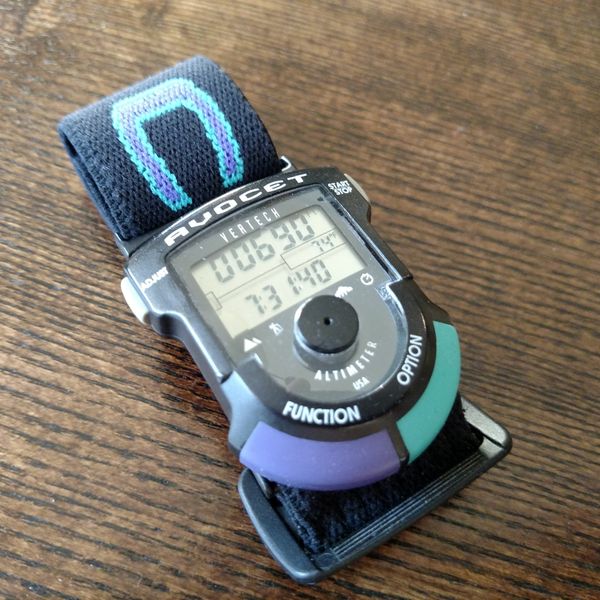 FS: Avocet Vertech Altimeter | WatchCharts Marketplace