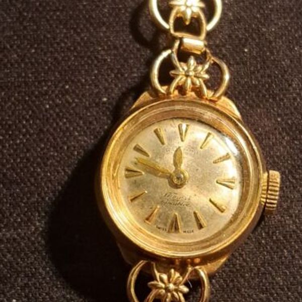ROTARY 9CT GOLD WOMENS GOLD WATCH | WatchCharts Marketplace
