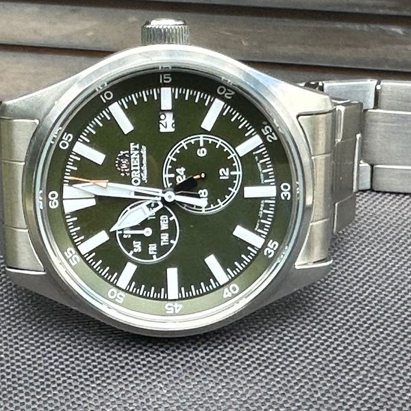 Very Nice Orient Defender 2 automatic watch Green | WatchCharts Marketplace