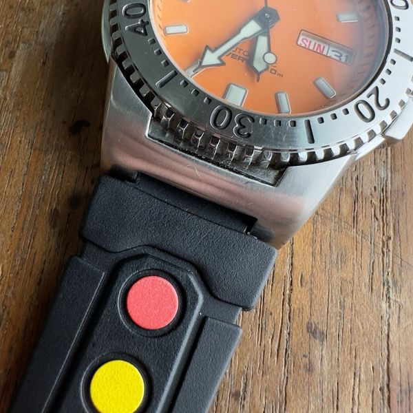 Seiko SKX 200m diver, rare Orange Knight, 7S26-10X0, automatic, SKXA61 ...