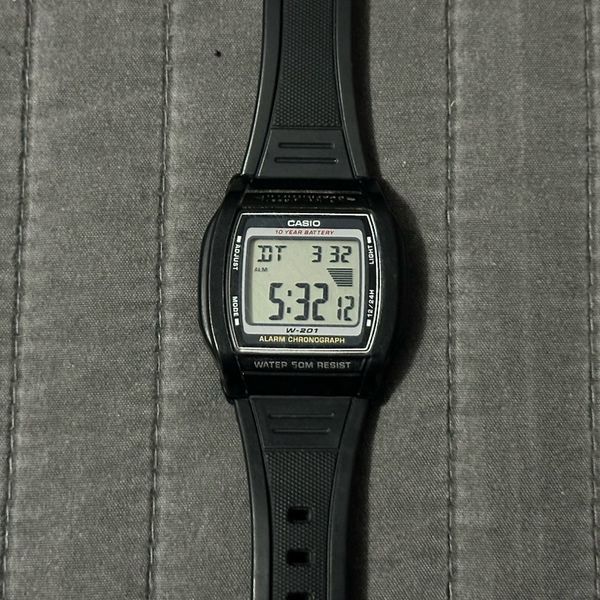 CASIO W-201 Illuminator Classic Digital Black Watch Water Resistant 50 ...
