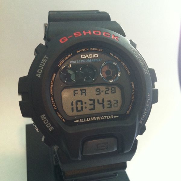 **SOLD**Casio DW6900-1V G-Shock Classic / $35 shipped USPS Priority ...