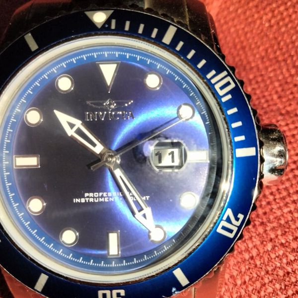 Invicta 15076 Pro Diver 300mt large heavy men's watch, works good new ...