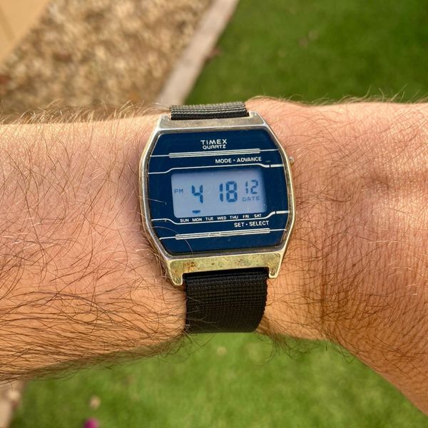 Vintage 1970s Mens Timex Digital Quartz LCD Watch RUNS WELL New Battery ...