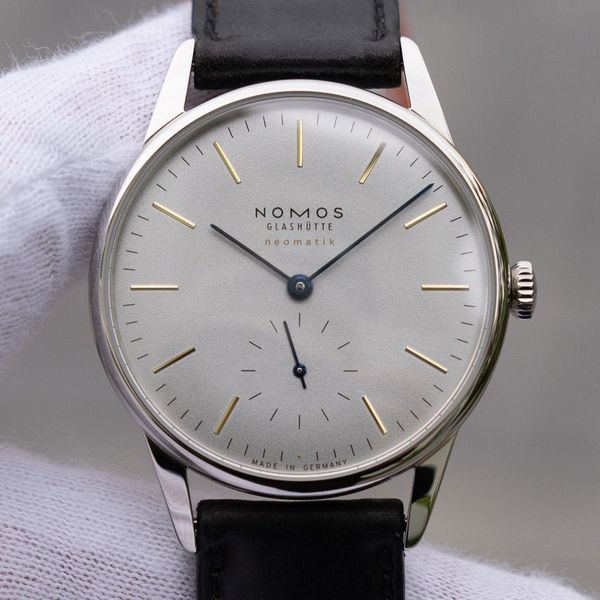 Nomos Orion Neomatik Special Edition Model 395.S1 with box and papers ...