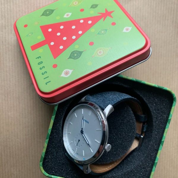 MENS CLASSIC FOSSIL STAINLESS WATCH EXCELLENT ORDER NEW BATTERY FOSSIL ...