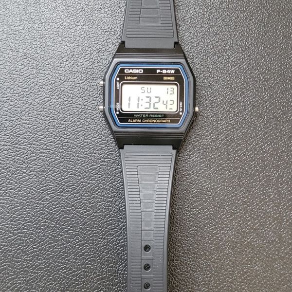 Casio F-84W Black Men's Digital Watch Japan JDM Vintage Style Resin LED ...
