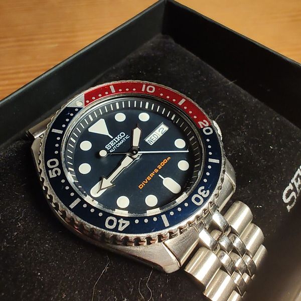 Seiko SKX009 Men's Pepsi Diver Watch - SKX009 Original | WatchCharts ...