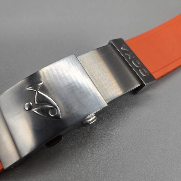 [WTS] DOXA 300T RUBBER STRAP AND OEM CLASP | WatchCharts Marketplace