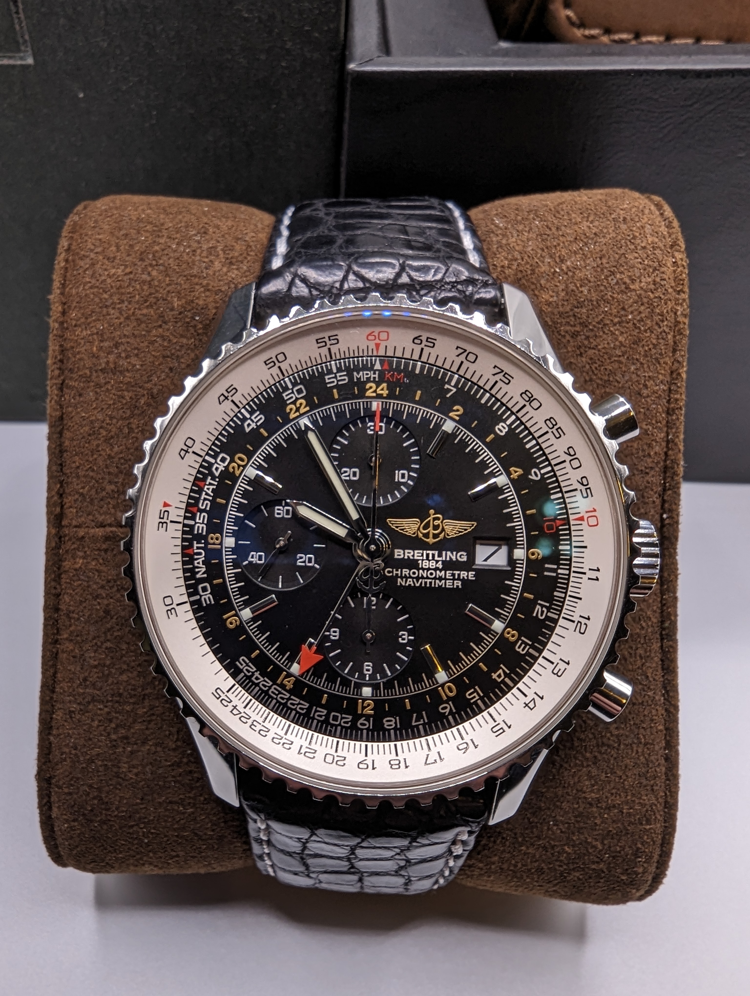 Breitling Navitimer World