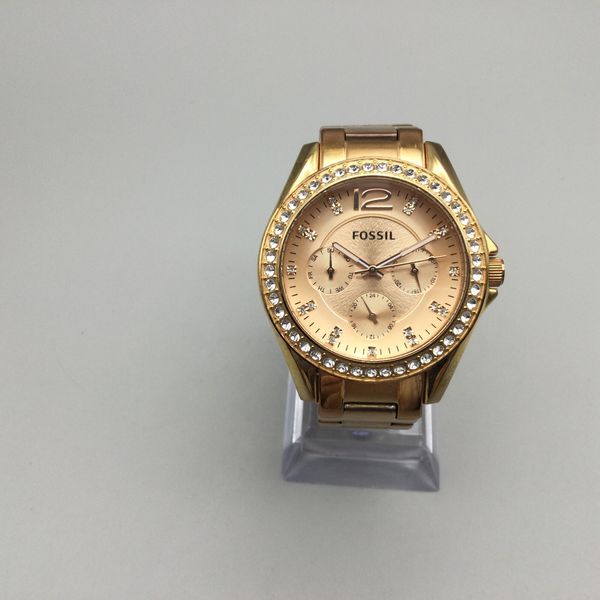 Fossil Riley Watch Women 38mm Gold Tone Day Date ES2811 New Battery 5. ...