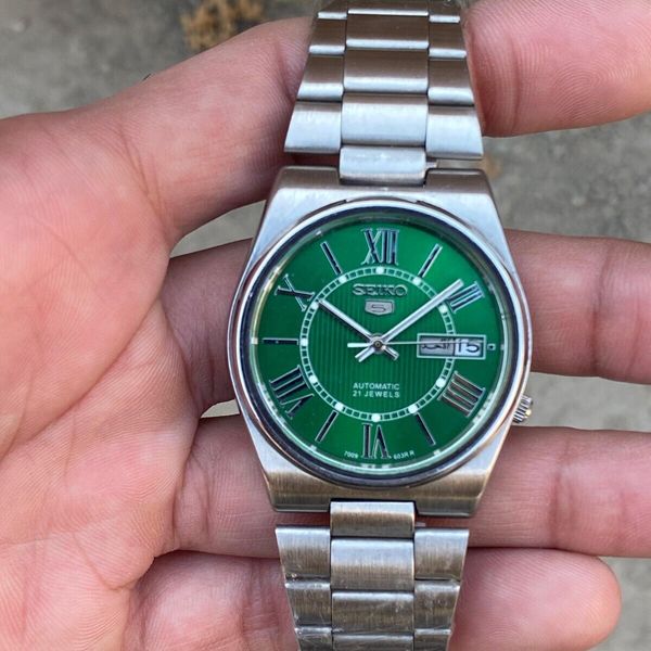 Vintage Seiko 5 Automatic Roman Green Dial Men's Wist Watch ...