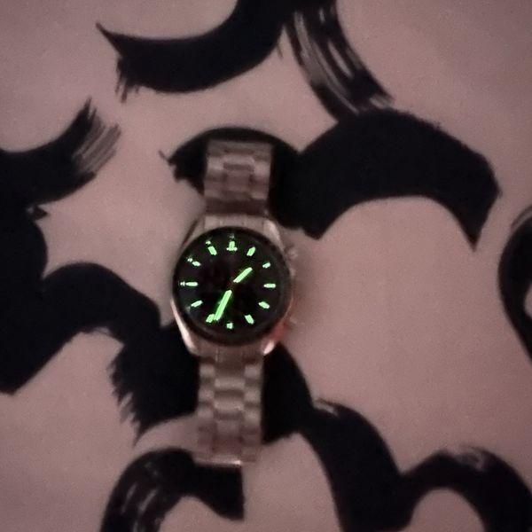 Omega X Swatch Moonswatch Mission On Earth Lava MOD in Acciaio ...
