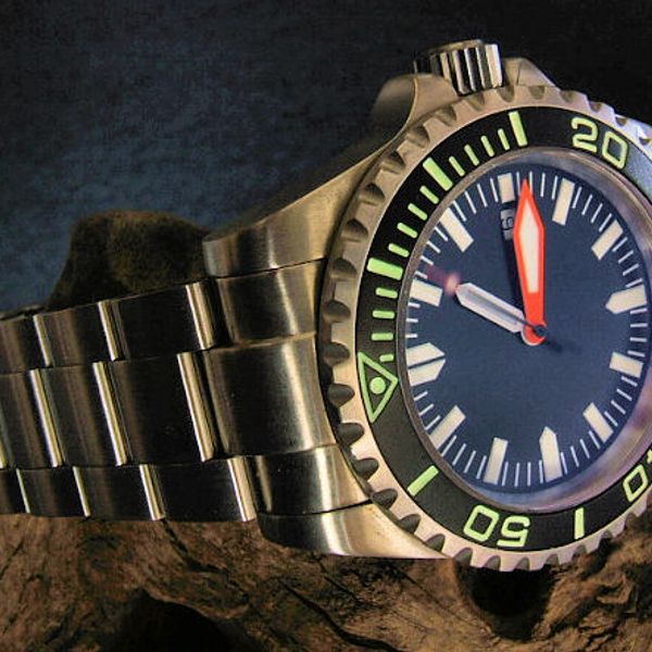~TRADED~Wilson Watch Works Octopus 2000m diver | WatchCharts Marketplace
