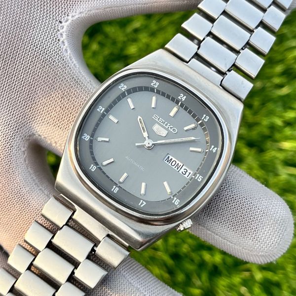Vintage Seiko 5 Railway Time TV Shape Automatic Japan Made Menâ s Watch 6309-5100 | WatchCharts ...