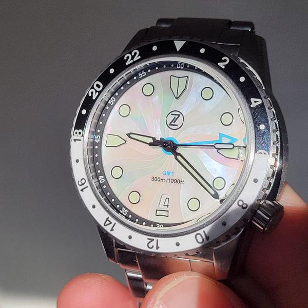 [WTS] Zelos Mako GMT 40mm Mosaic MOP White (LE of 300) | WatchCharts ...