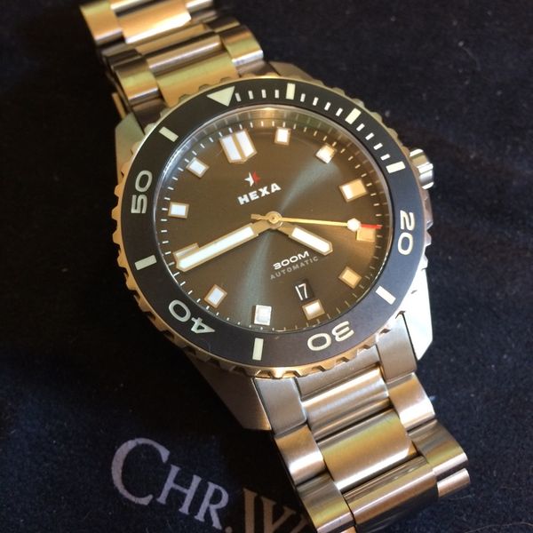 FS: Hexa F74 project watch=$325 | WatchCharts Marketplace