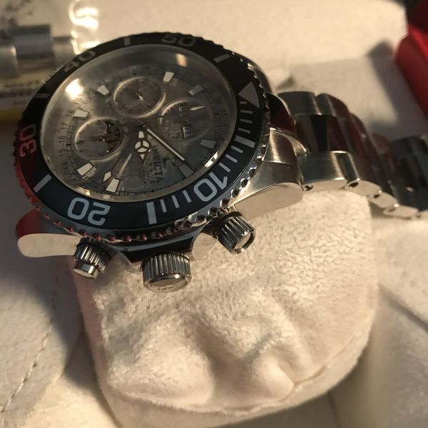 Invicta Reserve Meteorite dial 7751 Diver-Chrono, great price ...