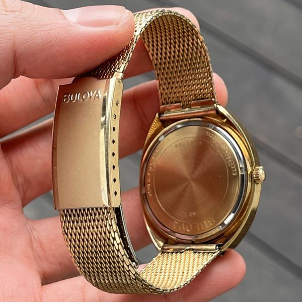 1970 Bulova Clipper â Dâ on original mesh bracelet + vintage print ...