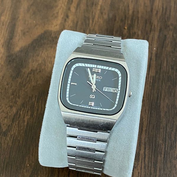 Seiko 8223-5089 Vintage Watch 1980 Quartz Blue TV Dial | WatchCharts ...