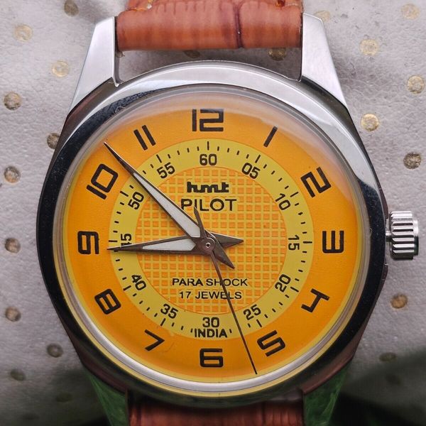 Beautiful Mens HMT Pilot Parashock Mechanical Wind 17J Watch Yellow ...
