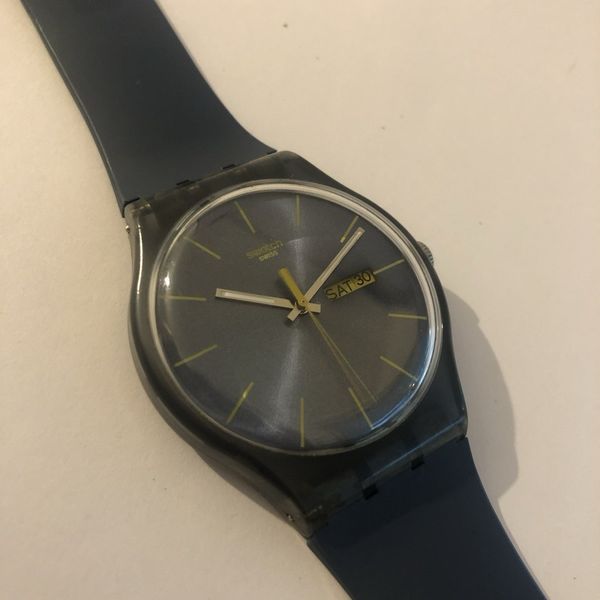 Vintage Swatch Sunburst Blue Dial Menâ s Watch With Date Feature ...