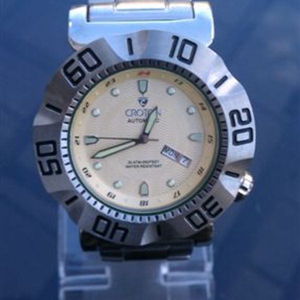 Croton Green Vortex (Pineapple) Miyota Automatic $125 OBO | WatchCharts