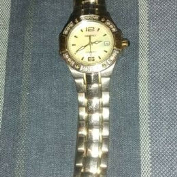 Seiko 7N82-0CG0 Women's Coutura Watch Diamond Bezel sapphire crystal ...