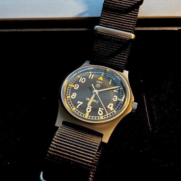 *Pre-owned CWC G10 British Military Fatboy-80 Quartz Re-Issue Watch ...