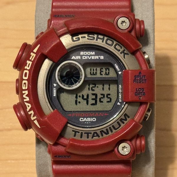 [WTS] Casio G-Shock DW-8201GF-4 Frogman 8200 Series Red Vintage Digital ...