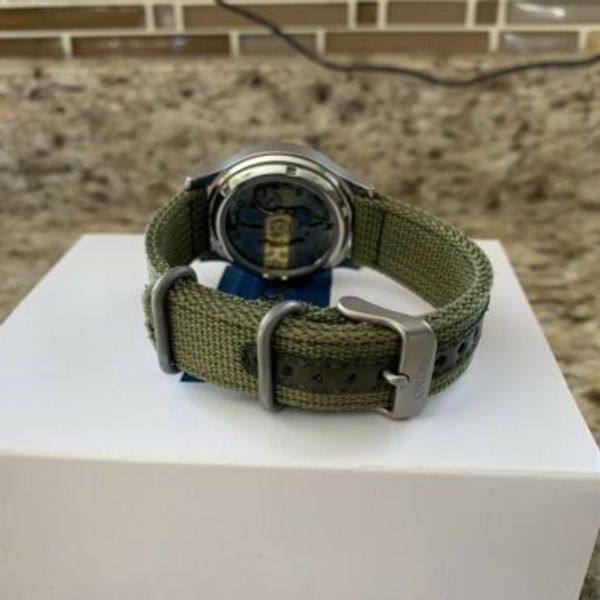 Seiko Men's SNK805K2 SNK805 Automatic Stainless Steel Watch Green ...