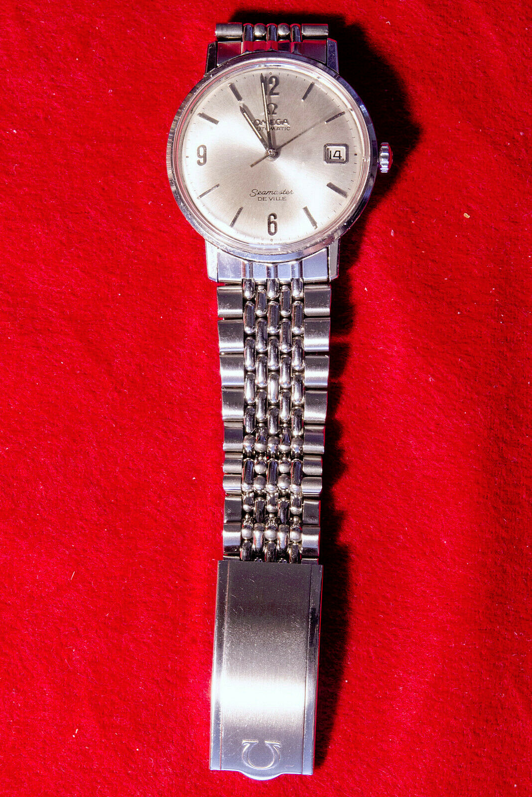 Omega Seamaster DeVille Cal. 560 (1963) Stainless Steel | WatchCharts ...