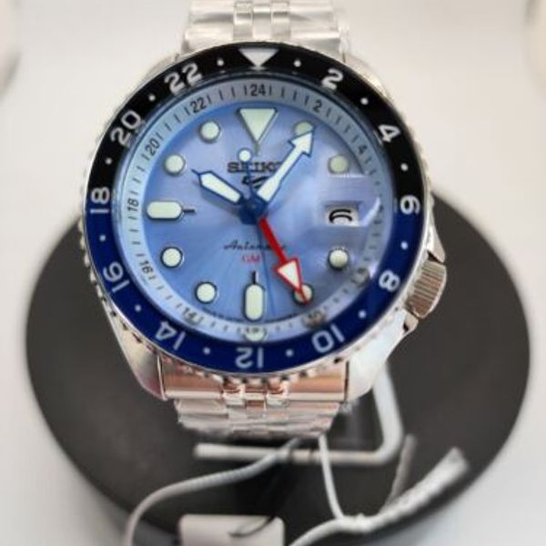 SEIKO 5 SSK029K1 GMT Ice Blue 100m Automatic | WatchCharts Marketplace