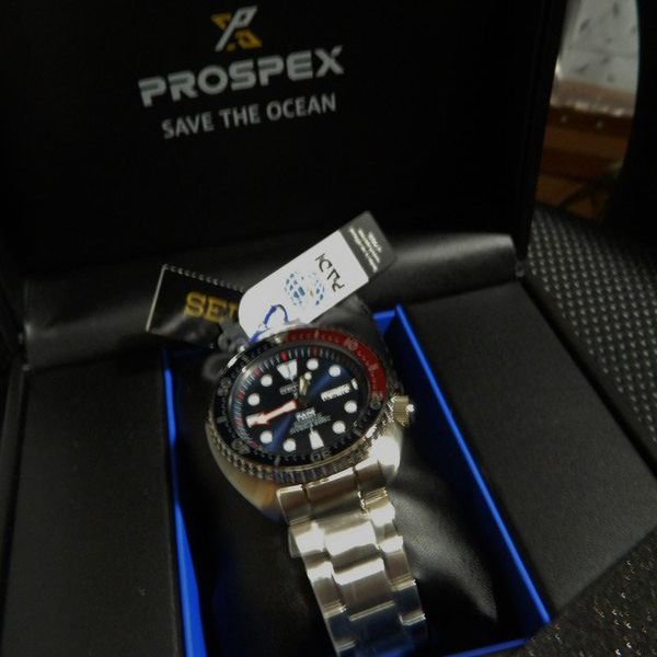[$490 USD] Brand New in Plastic Seiko PADI PROSPEX Blue Dial Pepsi ...