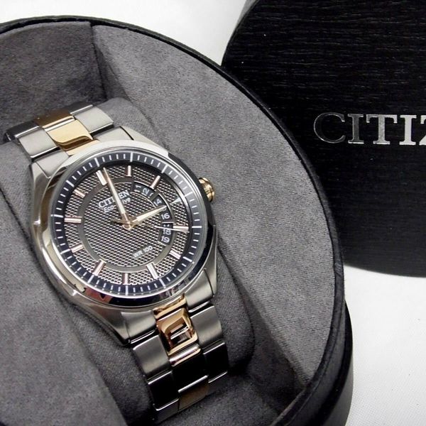 Citizen Eco-Drive Mens Watch 2-Tone Stainless Steel J810-S082986 w/ Box ...
