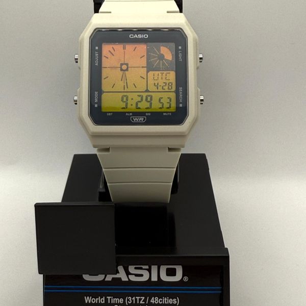 Custom White Casio POP LF20W Gradient Screen Mod | WatchCharts Marketplace
