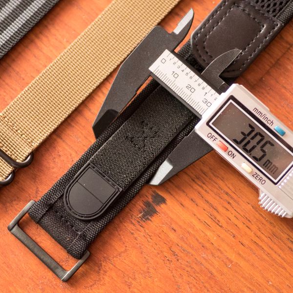 [WTS]/[WTT] Saturday Strap Mix: 22/24mm Nylon/Leather NATOs, Luminox ...