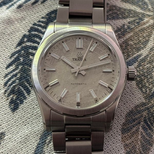 [WTS] Traska Commuter 34 Meteorite Dial | WatchCharts Marketplace