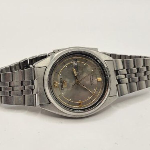 Vintage Seiko 5 automatic 7009 day/date men's wrist watch Runs Works! | WatchCharts Marketplace