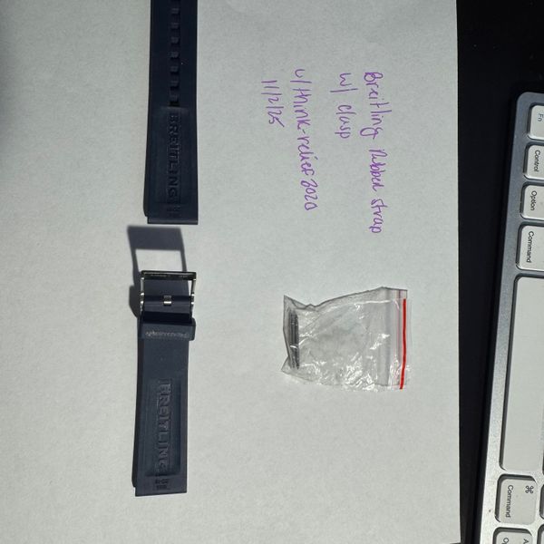 [WTS] Breitling Genuine Rubber Strap & Clasp | WatchCharts Marketplace