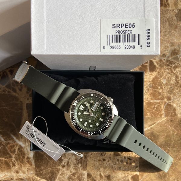 [$295 USD] Seiko King Turtle SRPE03 Green Grenade Dial | WatchCharts ...