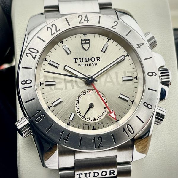 [WTS] Tudor Aeronaut 41mm GMT Light Gold Dial - Full Set | WatchCharts ...
