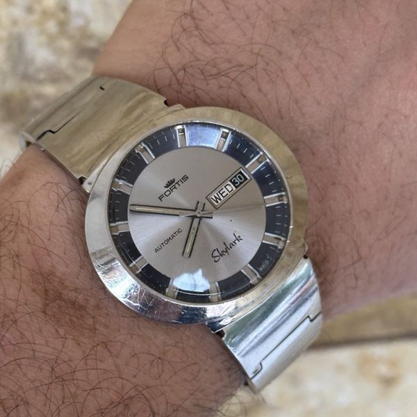 1970's Vintage Fortis Skylark UFO Automatic Day-Date Swiss Steel Watch ...