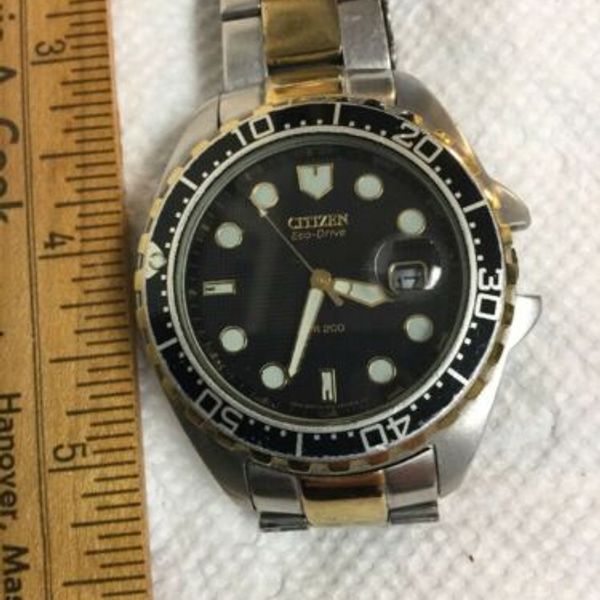 Mens Watch Citizen Eco-Drive E110 w Date & Original Bracelet - needs ...