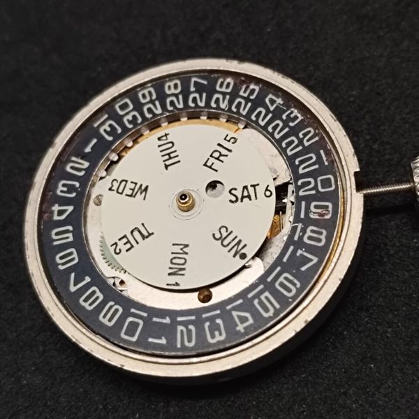 ENICAR AUTOMATIC MOVEMENT CAL NO.AR-167 CROWN AT-3 O'CLOCK DAY/DATE ON ...
