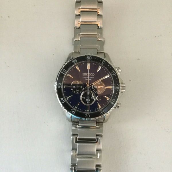 Seiko Analogue Quartz Solar Cal. V175 1/5 Chronograph Watch | WatchCharts