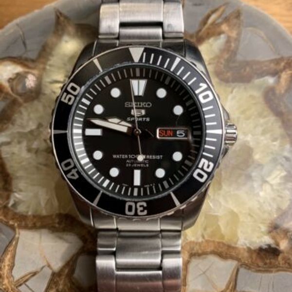 SEIKO 5 Sports Sea Urchin SNZF17 Mens Automatic Watch | WatchCharts